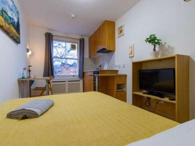 Studio Flat