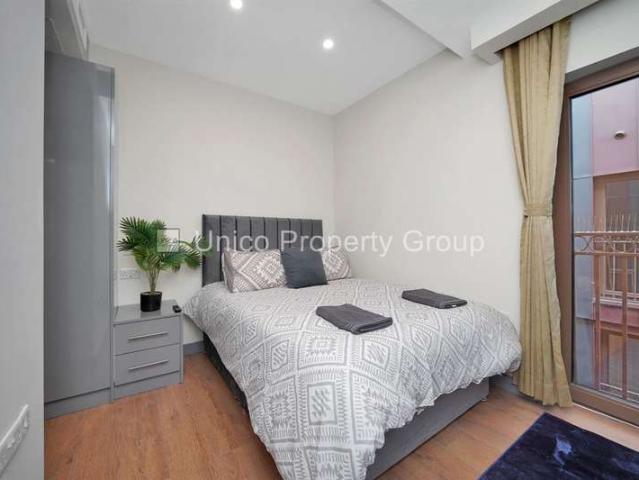Studio Flat