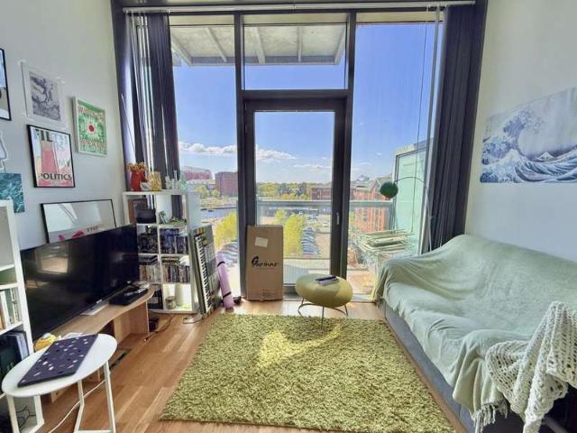 Studio Flat