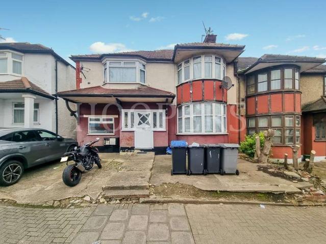 Studio Flat