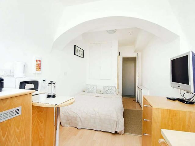 Studio Flat