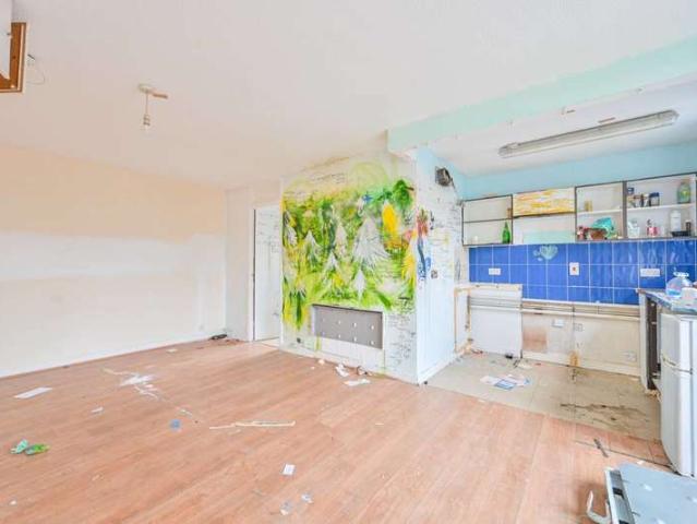 Studio Flat
