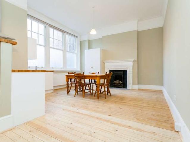 Studio Flat