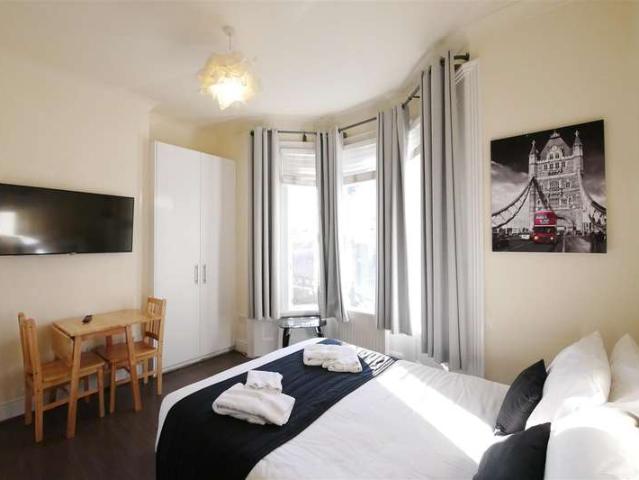 Studio Flat