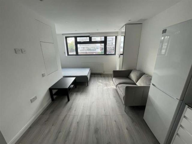 Studio Flat