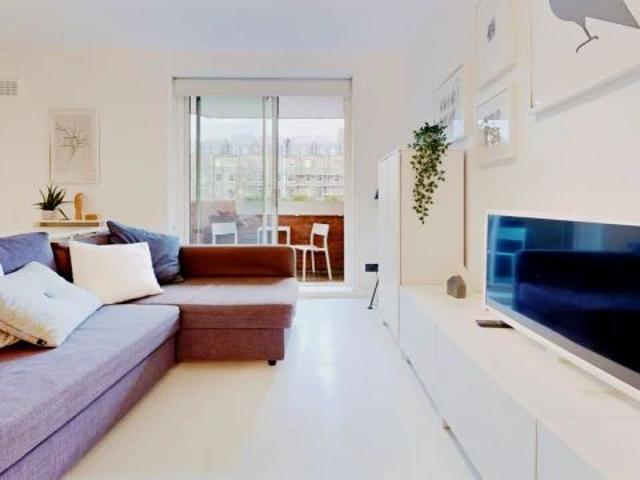 Studio, Flat 73, Sherborne Court 180 186