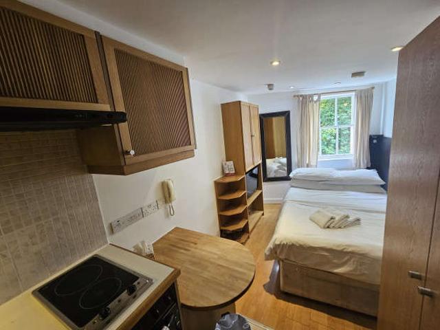 Studio Flat
