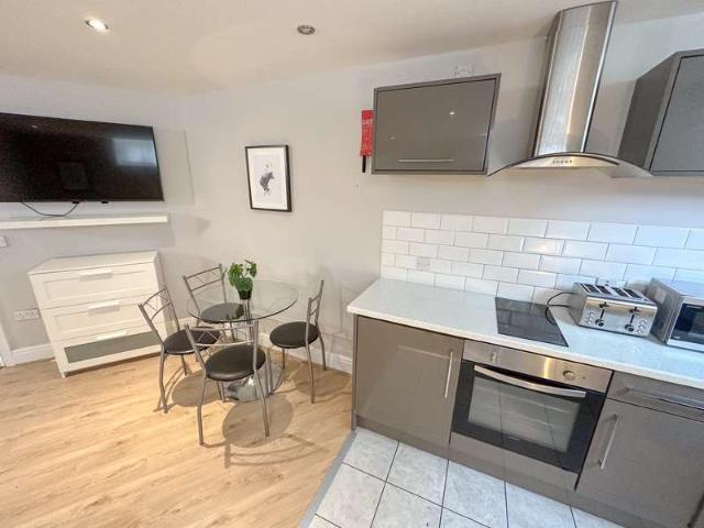 Studio Flat