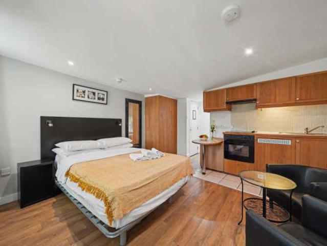 Studio Flat