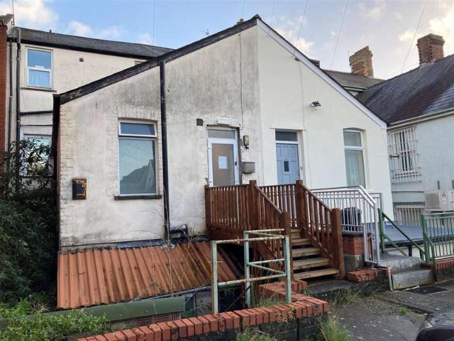 Studio Flat