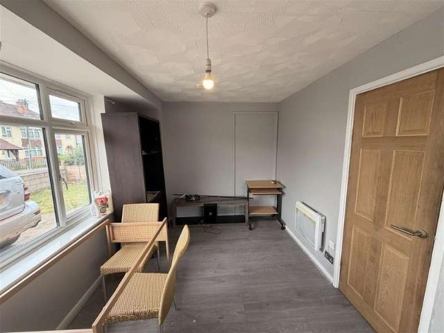 Studio Flat