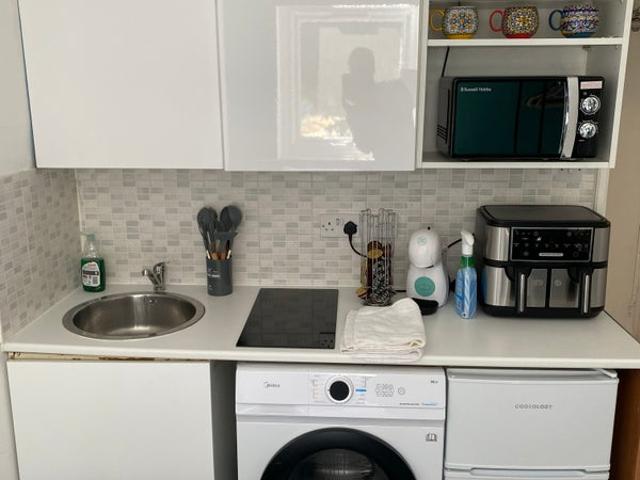 Studio Flat