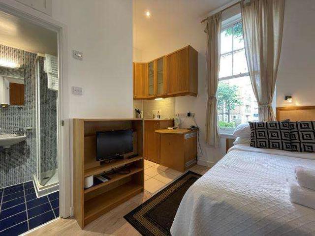 Studio Flat