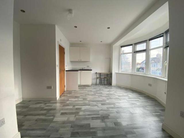 Studio Flat
