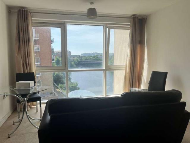 Studio Flat