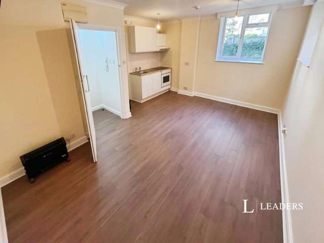 Studio Flat