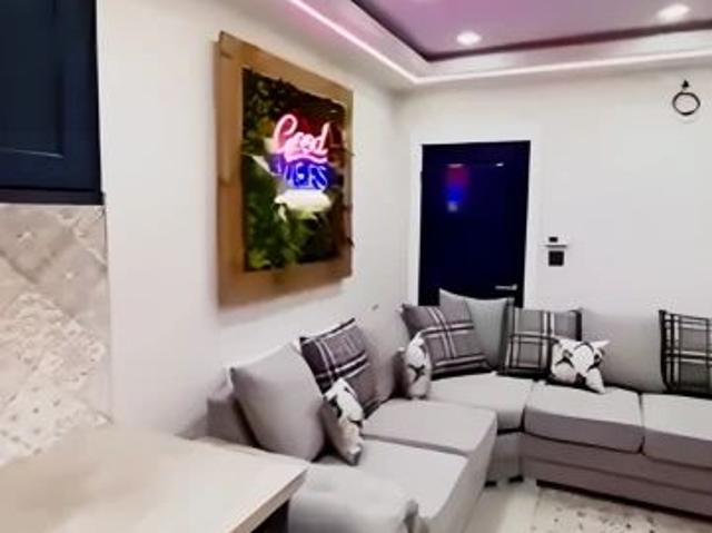 Studio Flat 1