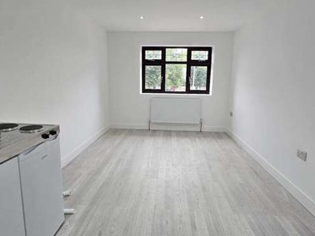 Studio Flat