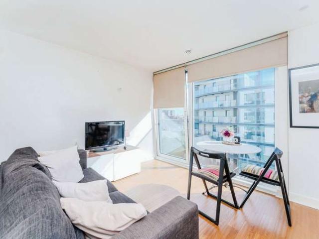 Studio Flat