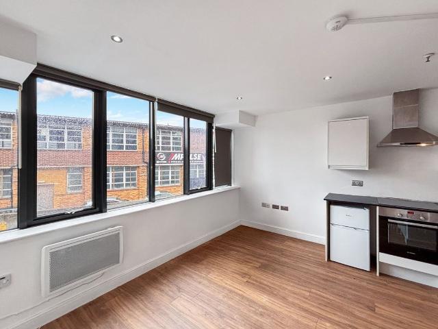 Studio Flat 28, Elmgrove Road, Harrow HA1, 1 bed flat to rent, £1,300 pcm | PrimeLocation
