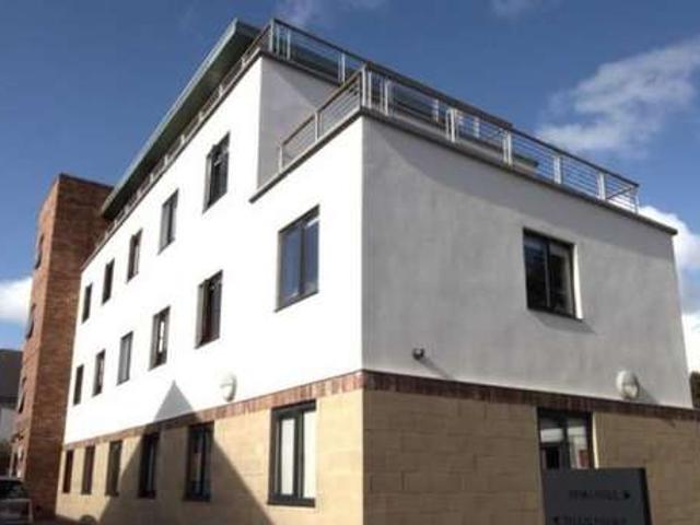 Studio Flat