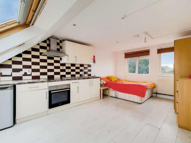 Studio Flat
