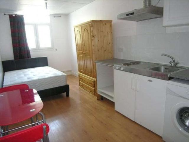 Studio Flat