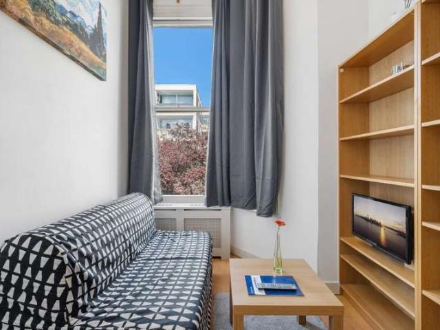 Studio Flat