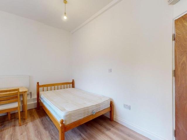 Studio Flat, Tabley Road, N7