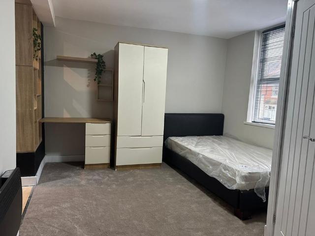 Studio Flat, Teignmouth Road, B29