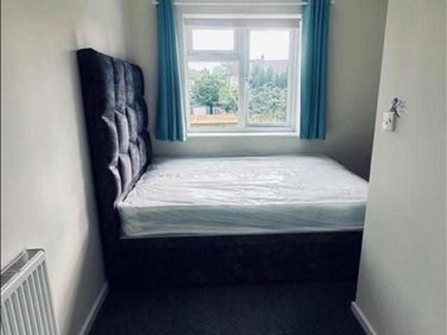 Studio Flat, The Slade Greens, LE2