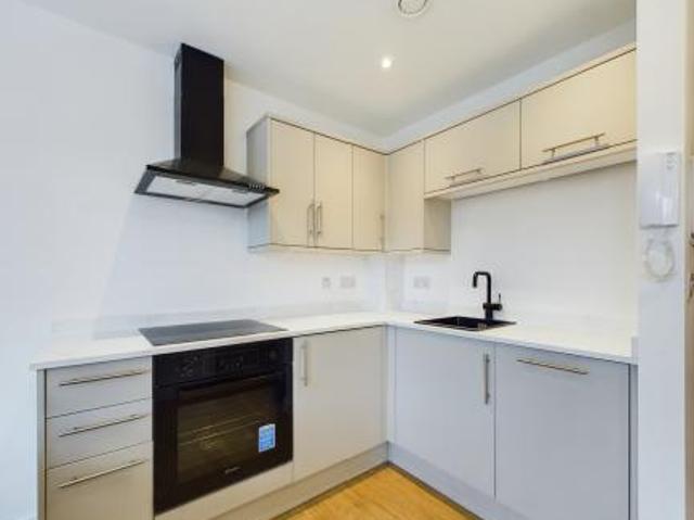 Studio flat To Let