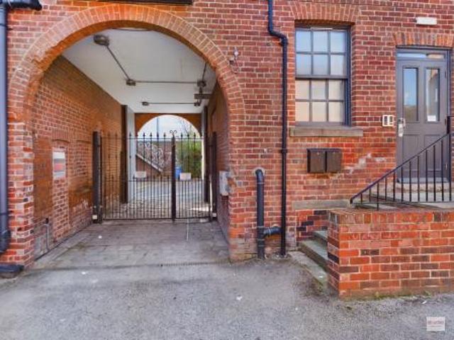 Studio flat To Let