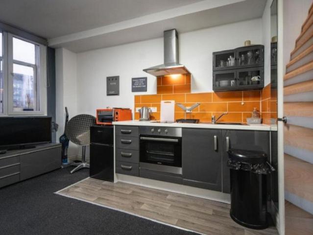 Studio flat To Let