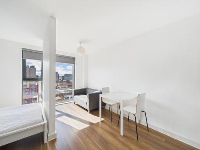 Studio flat To Let