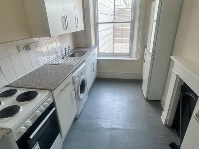 Studio Flat to Let High Street CroydonCR0 Inc Bill