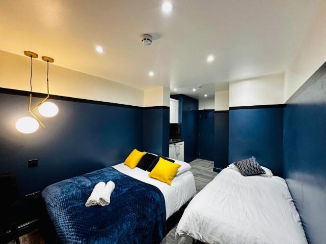 ✨ Studio Flat to Let in Acton