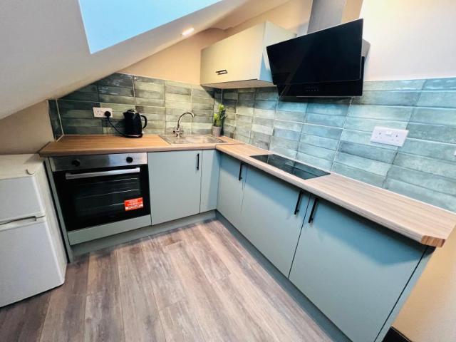 Studio Flat to Let in Edmonton