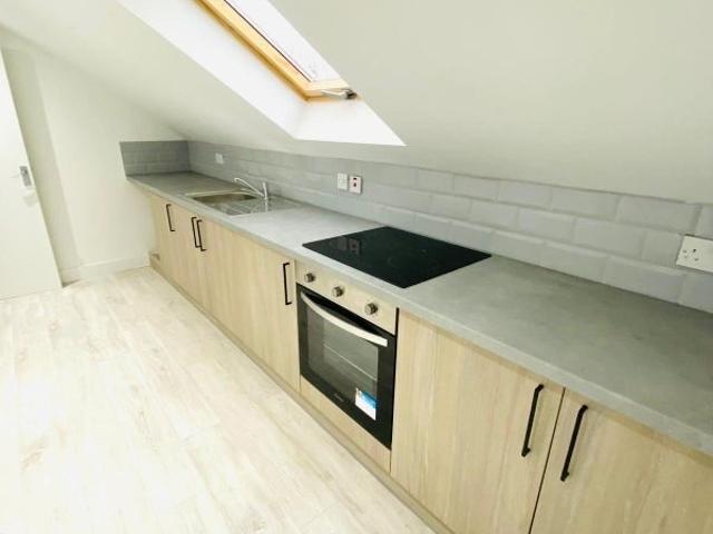 ✨  Studio Flat to Let in Streatham –