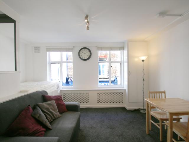 Studio Flat To Rent at 13 Charlotte Place 1, Fitzrovia, W1T 1SN 00004260