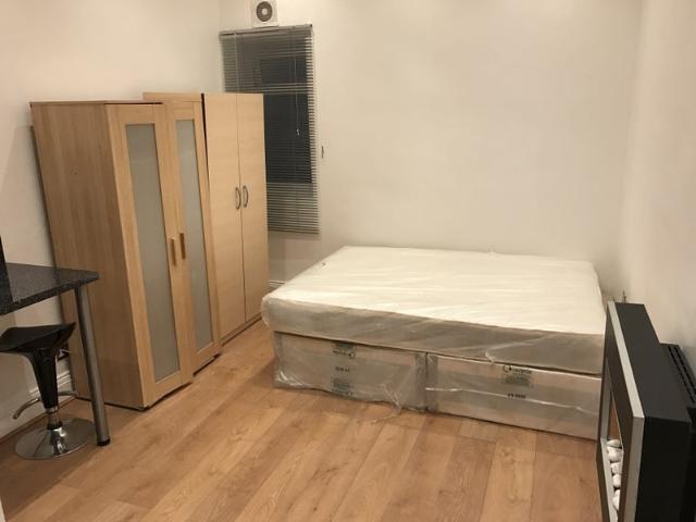 Studio Flat to Rent Housing Benefit Accepted!