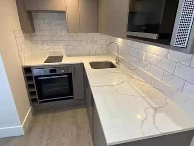 Studio flat to rent in Mora Road, London