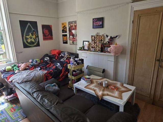 Studio Flat to Rent in Headingley Available Now