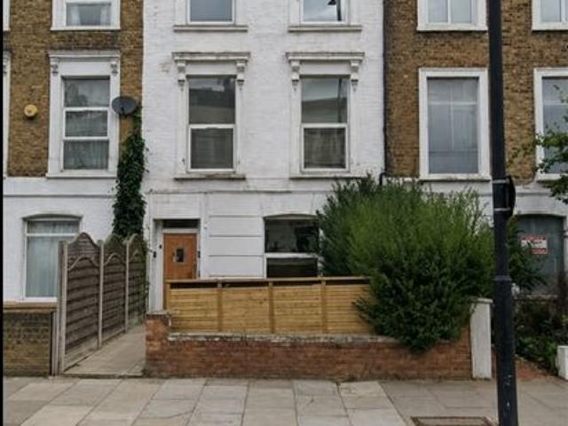 Studio Flat, Tollington Road, N7