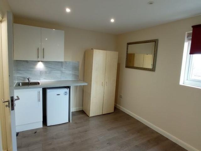 Studio Flat, Torridon Road, SE6