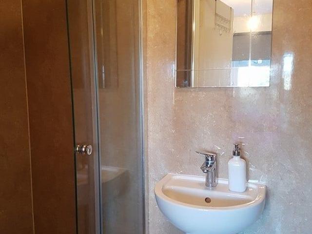 Studio Flat, Tregaron Avenue, N8