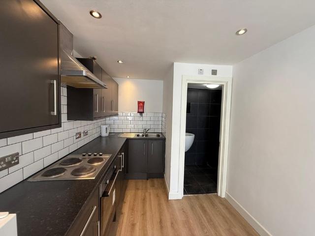 Studio Flat, Two Mile Hill Road, BS15