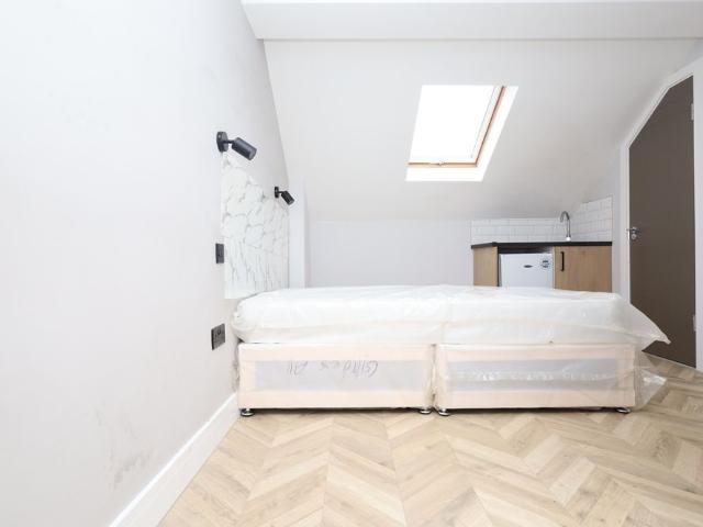 Studio Flat, Twyford Road, HA2