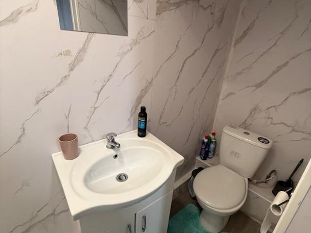 Studio Flat, Upper St, N1