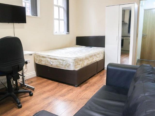 Studio Flat, Victoria Avenue, LE2